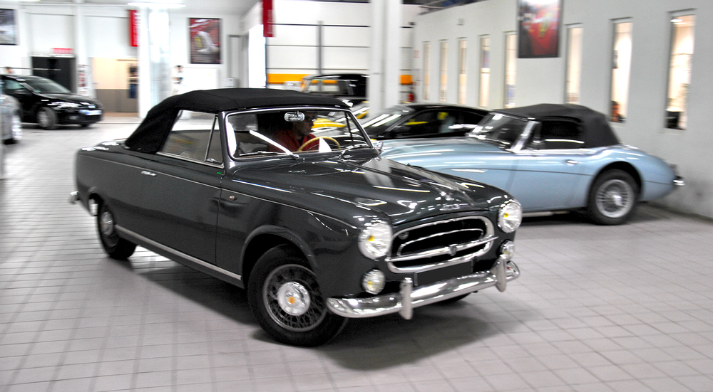 Schone Peugeot 403 Cabrio Ebenbildnull